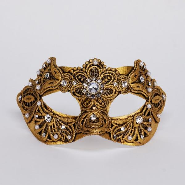 Macramè Masks – Masquerade Mask Design